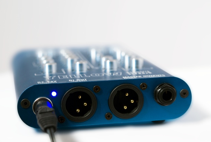 Schertler Yellow Blender - DjangoBooks.com